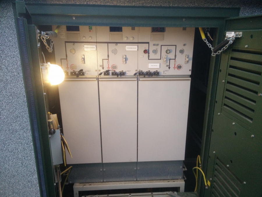 Siemens 8DJH RRL RMU middenspanning bj 2011 | LV Trading B.V.