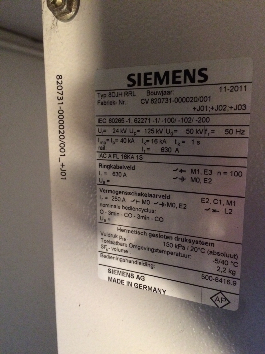 Siemens 8DJH RRL RMU middenspanning bj 2011 | LV Trading B.V.